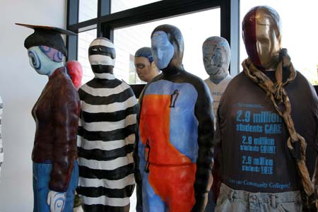 Student success statues tour California - The Guardsman